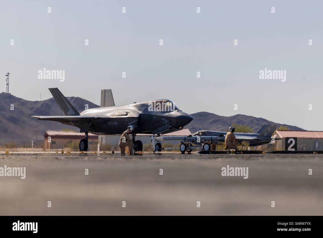 Laguna Army Airfield, Arizona, USA. 15th Apr, 2025. A U.S. Marine Corps ...