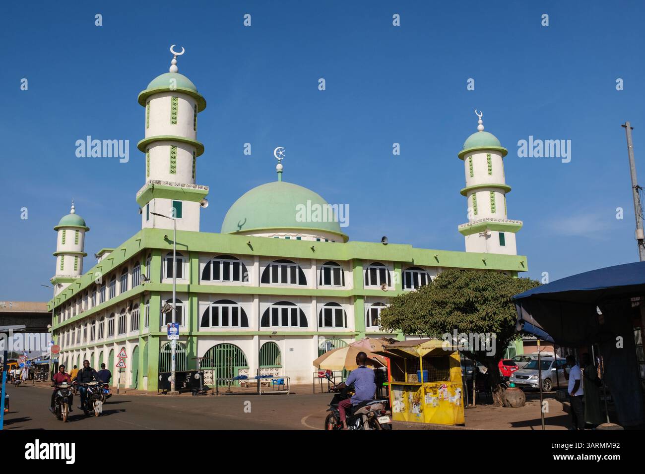 Central mosque ghana hi-res stock photography and images - Alamy