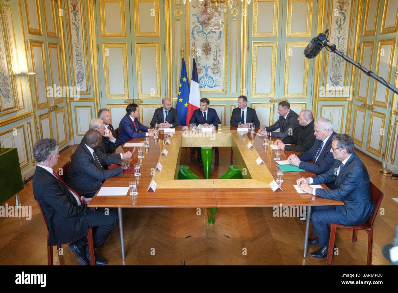 Paris, France. 17 April, 2025. French President Emmanuel Macron, center ...