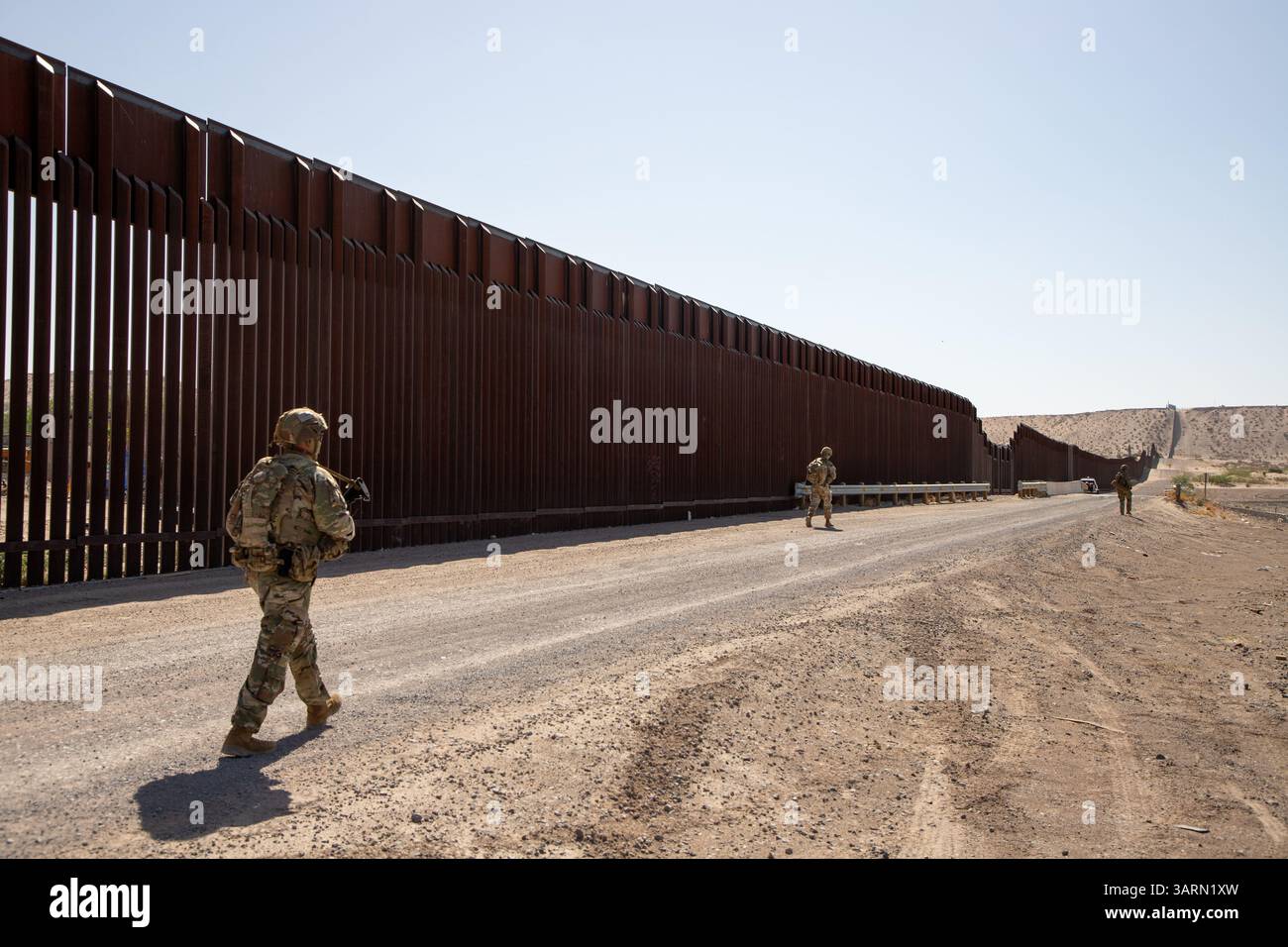 Santa Teresa, New Mexico, USA. 13th Apr, 2025. U.S. Soldiers, from 1st ...