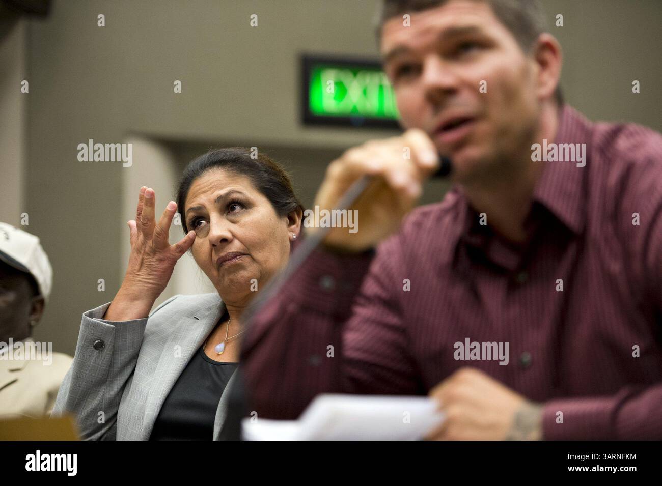 Oct. 9, 2013 - Sacramento, CA, USA - Dolores Canales, left, family ...