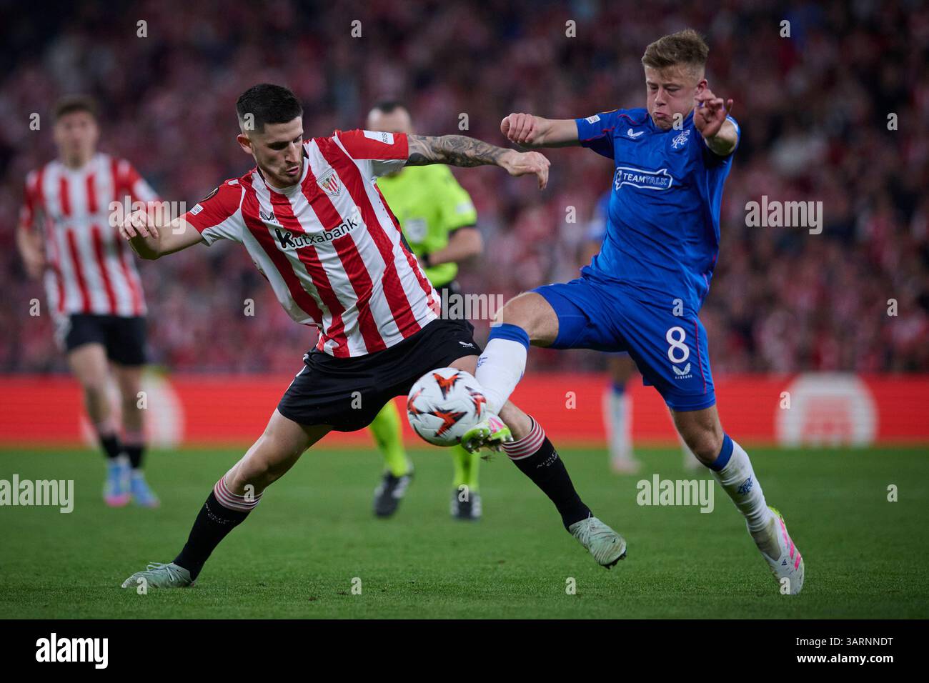 Bilbao, Spain. 17th Apr, 2025. Athletic Club's Oihan Sancet (l) and ...