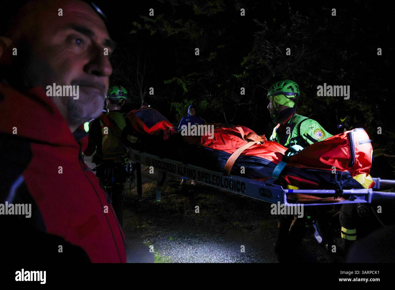 Monte Faito Cable Car Crash Rescuers at work near the site of the Monte ...