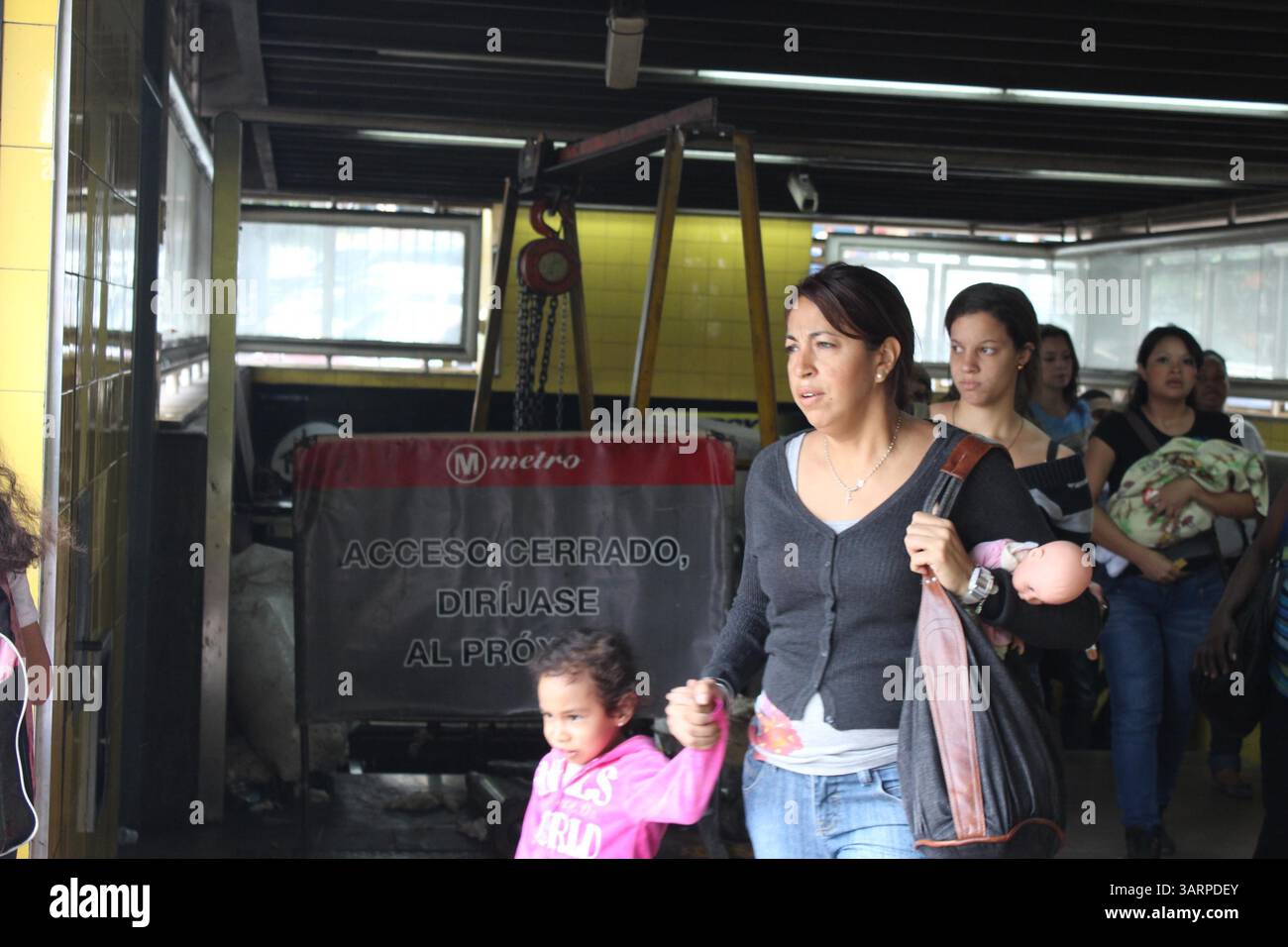 June 3, 2013 - Caracas, DISTRITO CAPITAL, Venezuela - Fallas en las ...
