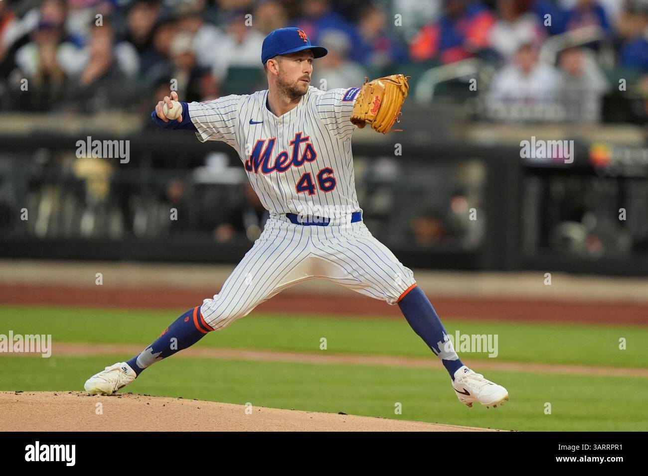 New York Mets' Griffin Canning (46) pitches during the first inning of ...