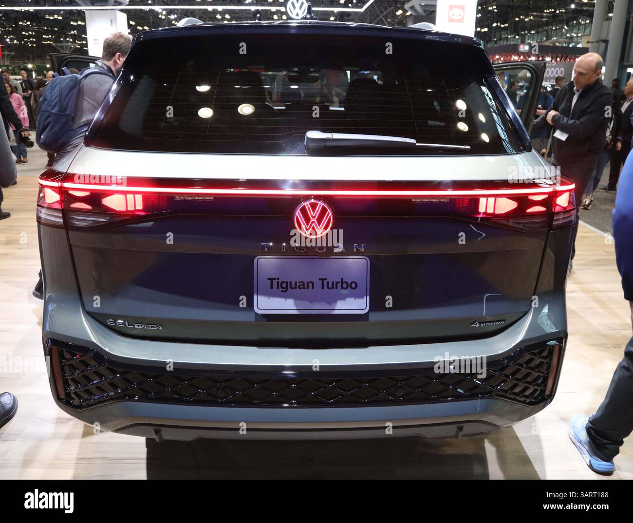 New York, New York, USA. 16th Apr, 2025. 2026 VOLKSWAGEN VW TIGUAN SEL ...