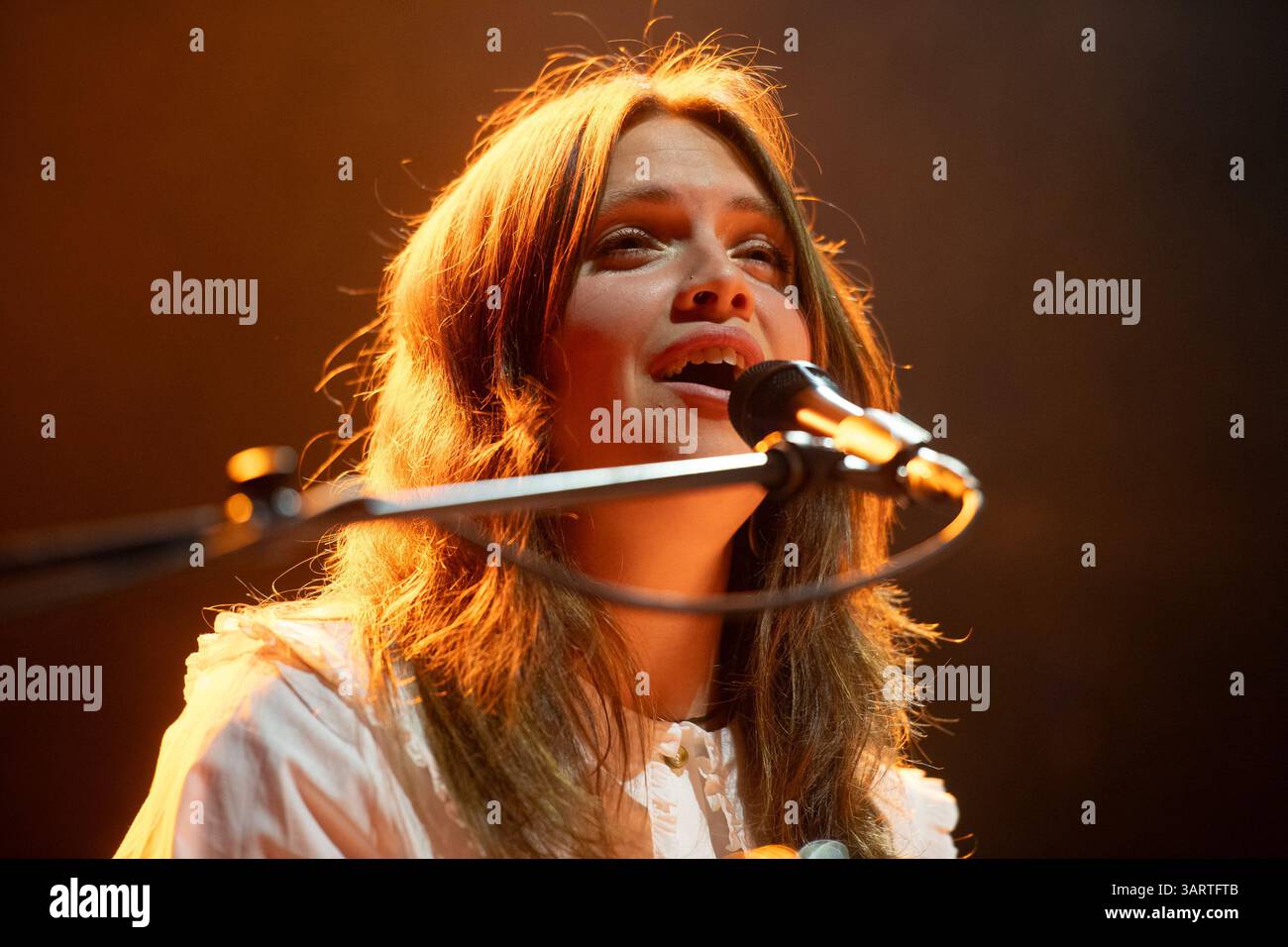 London, UK. 17 Apr 2025. English singer-songwriter Hohnen Ford opens ...