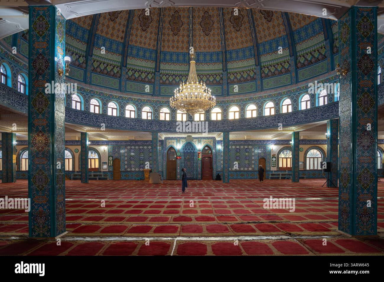 Interior, Inside the Blue Mosque, a famous 15th-century blue-tiled ...