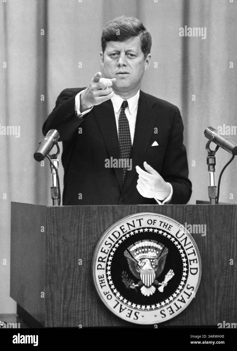 President united states conducts Black and White Stock Photos & Images ...