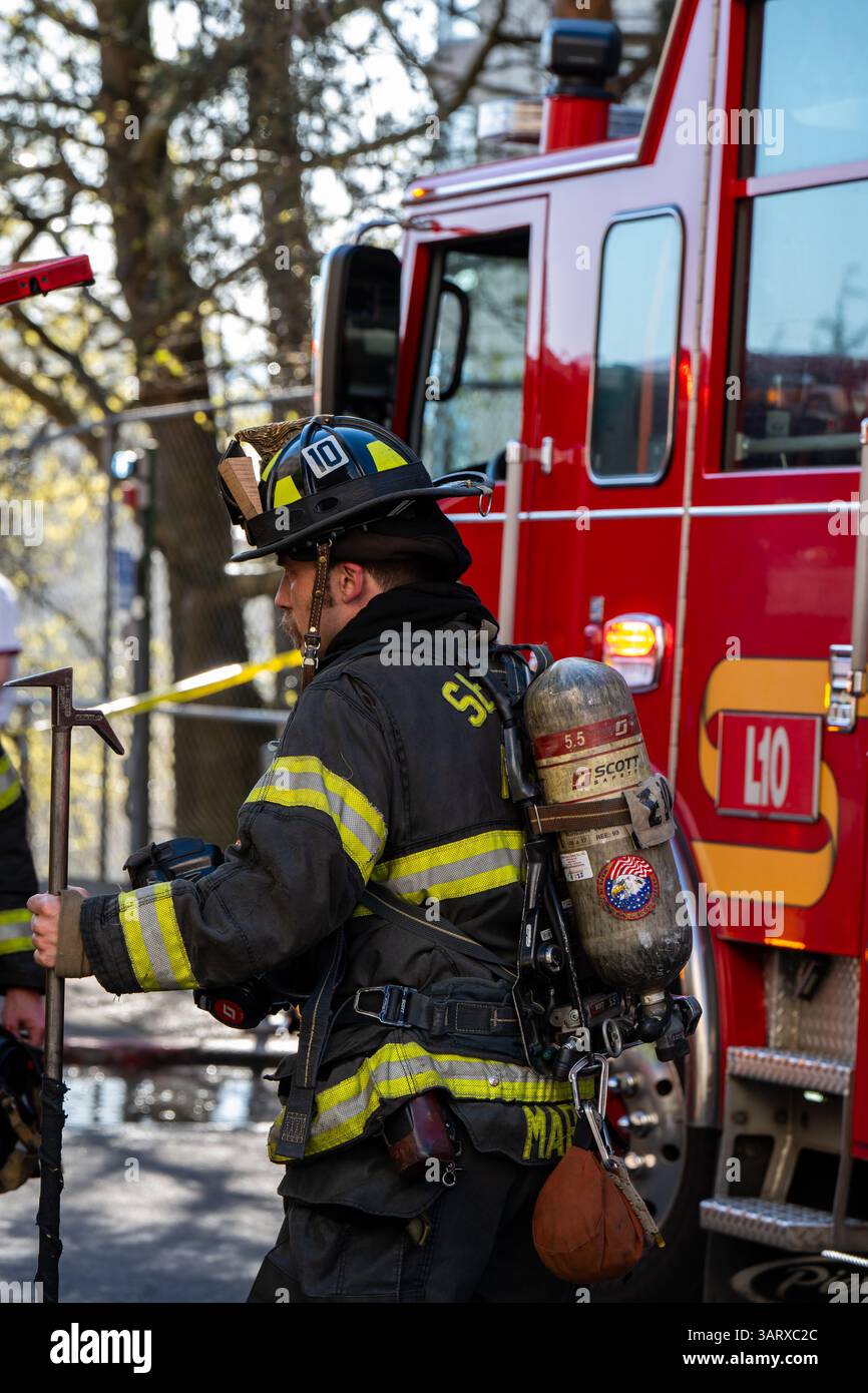 Seattle, USA. 17th Apr 2025. Late in the day the Seattle Fire ...