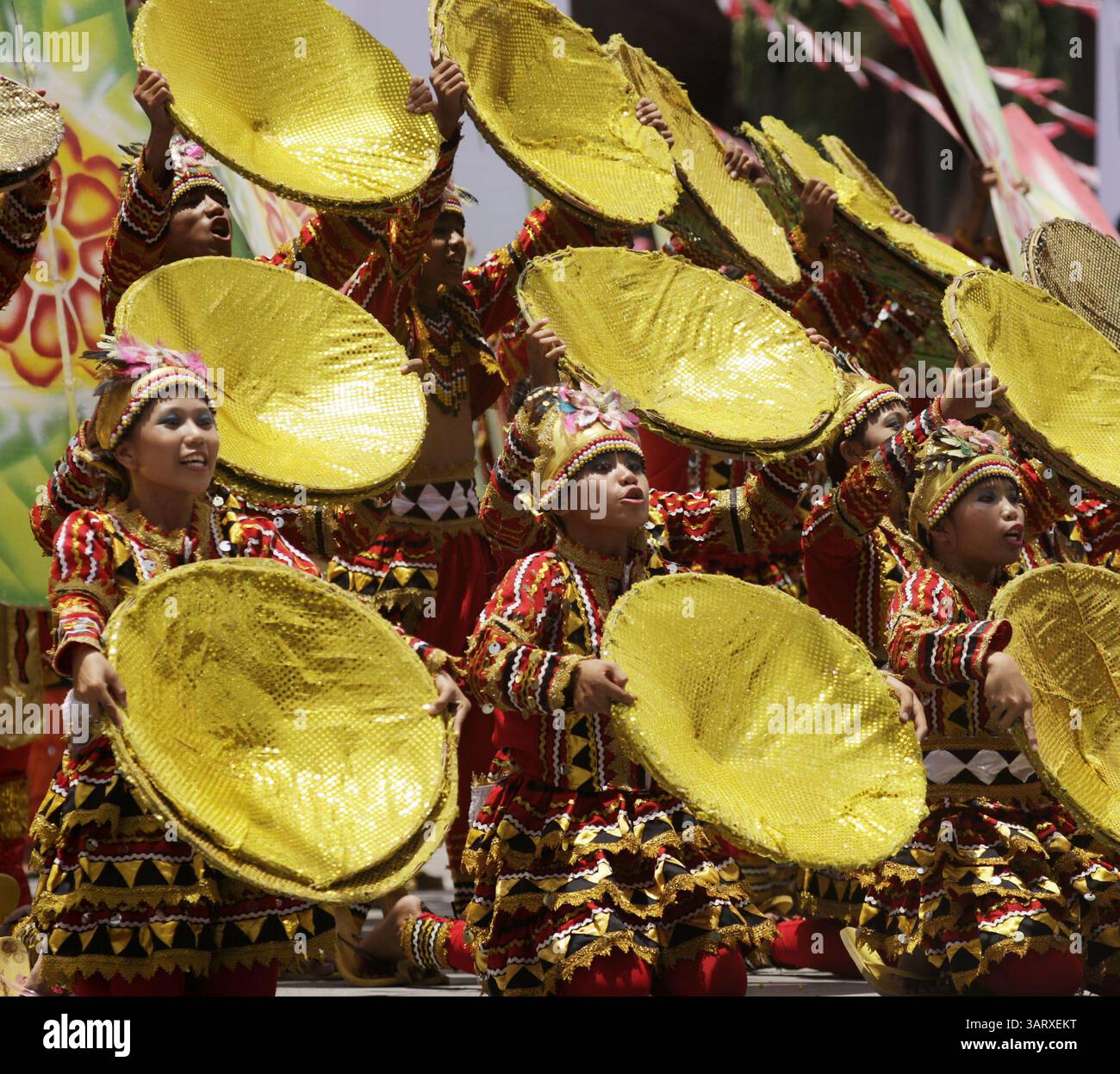 Aug. 17, 2013 - Davao, Philippines - Filipino performers wearing a ...