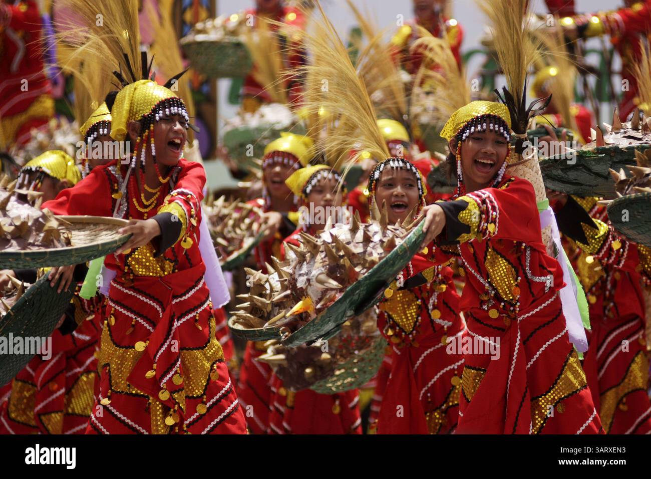 Aug. 17, 2013 - Davao, Philippines - Filipino performers wearing a ...