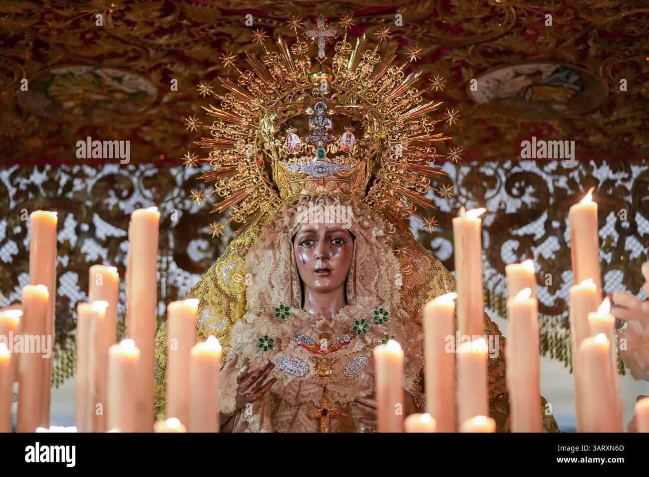 Images of the procession of the Macarena Brotherhood. On April 18, 2025 ...