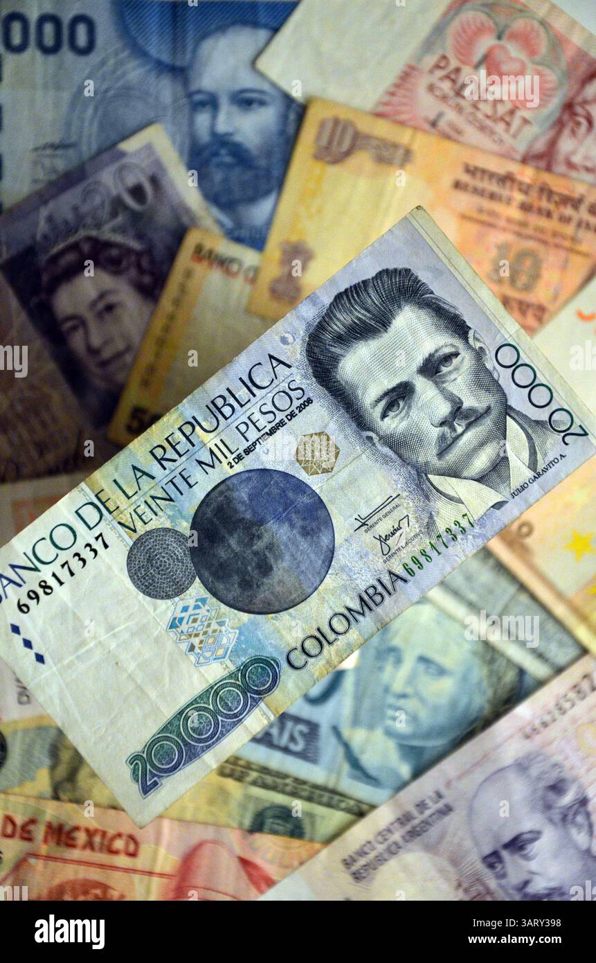 Billete de 20 euro hi-res stock photography and images - Alamy