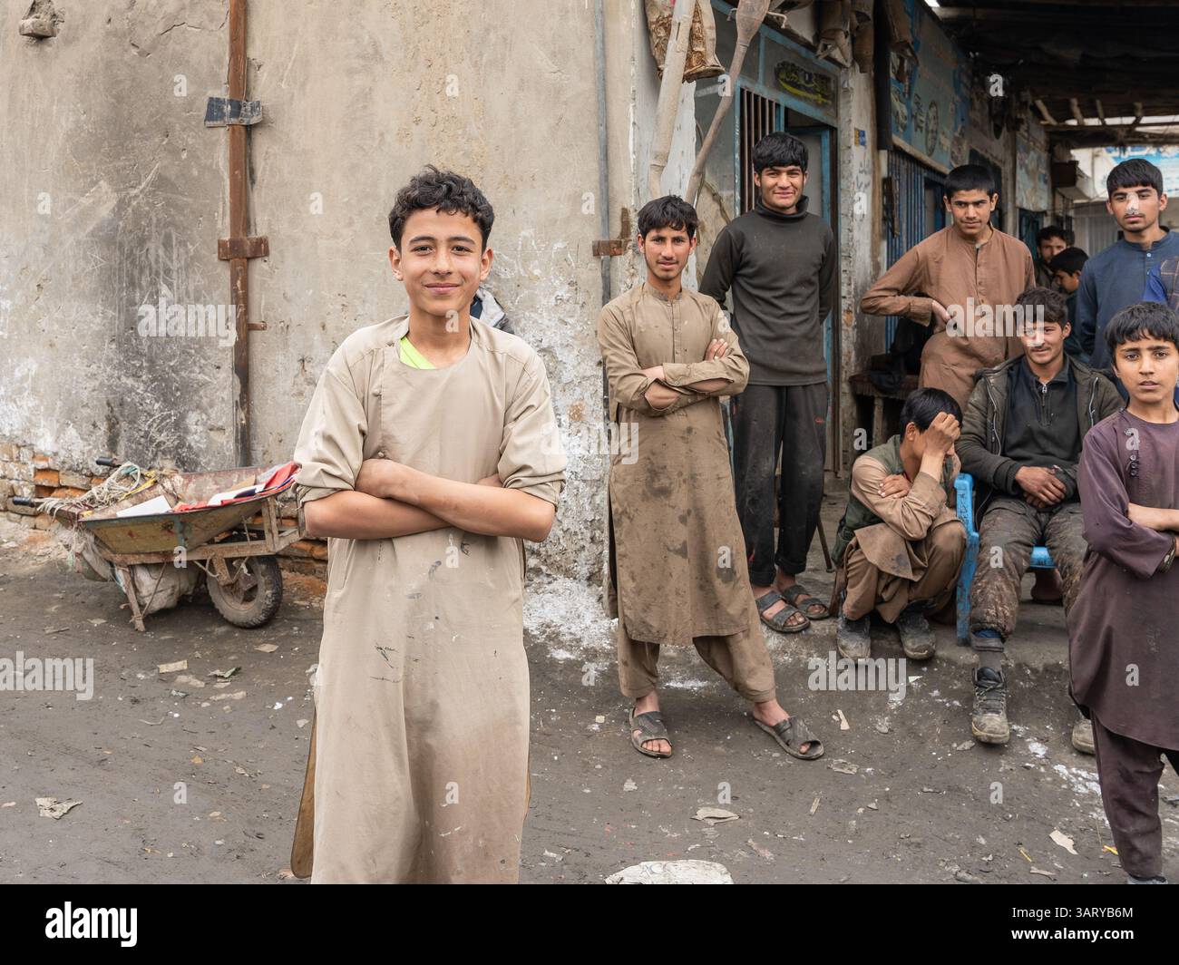 Police civilian interaction hi-res stock photography and images - Alamy