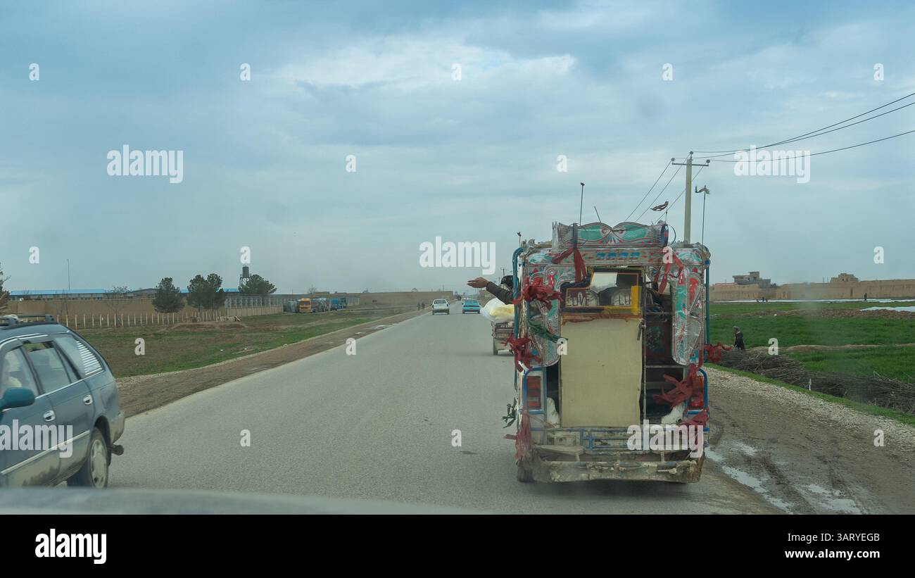 Dusty road vehicles traffic hi-res stock photography and images - Alamy
