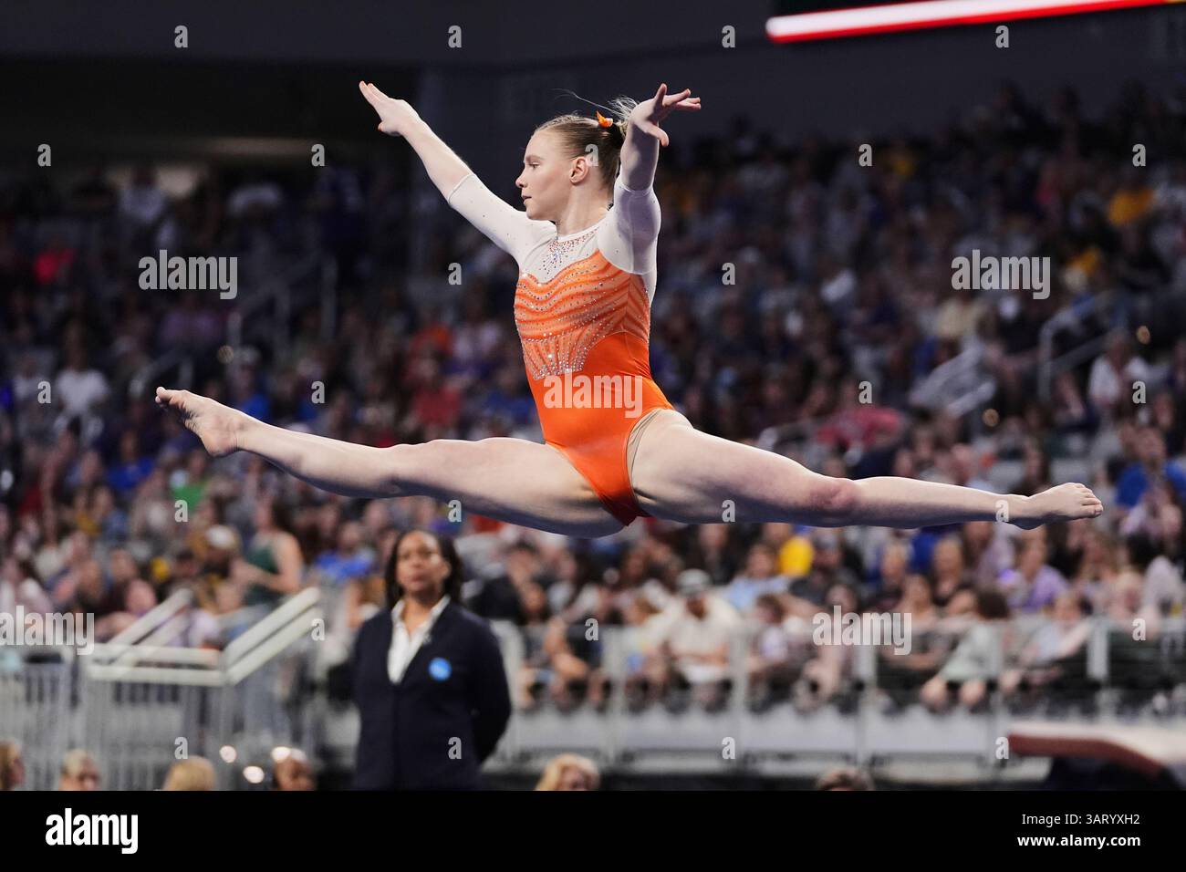 Oregon State's Jade Carey competes on the floor exercise during the ...