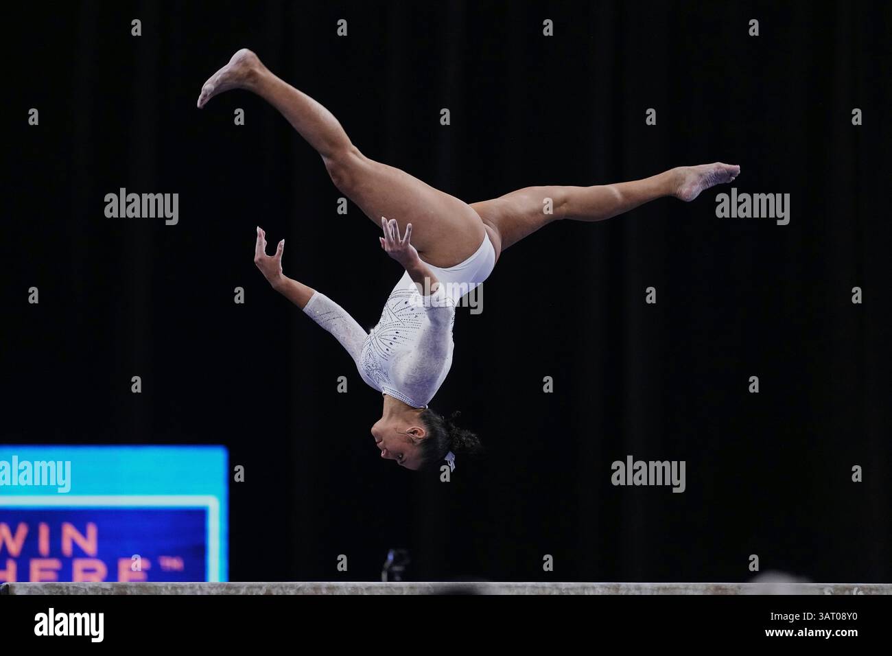 Utah's Amelie Morgan competes on the balance beam during the NCAA women ...