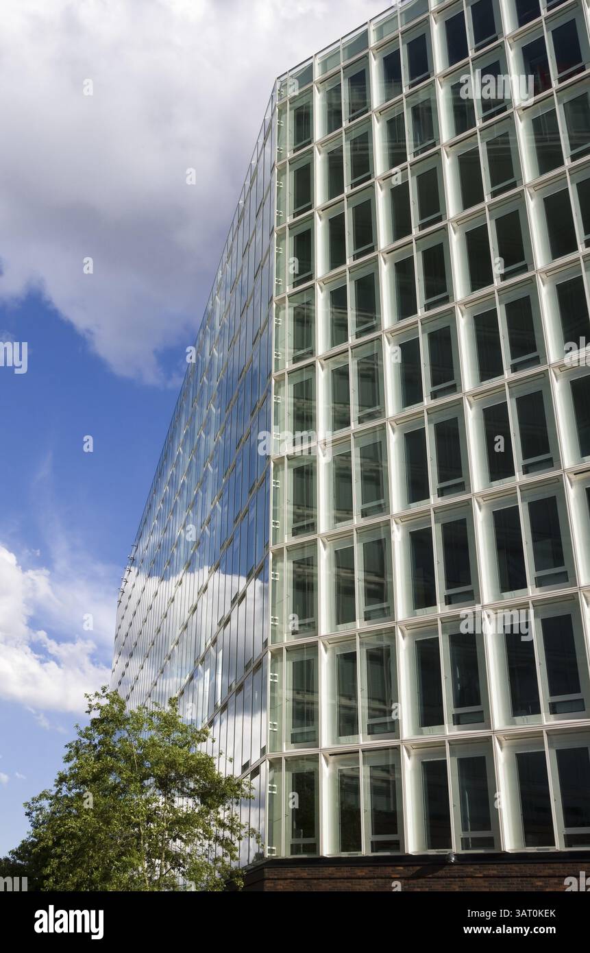 Tower block - office building in fine weather Stock Photo - Alamy