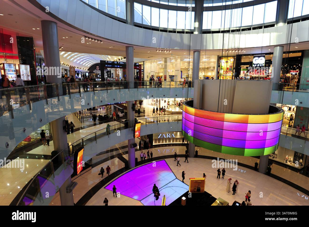 Covered plaza in the Dubai Mall shopping centre, Downtown, Dubai ...