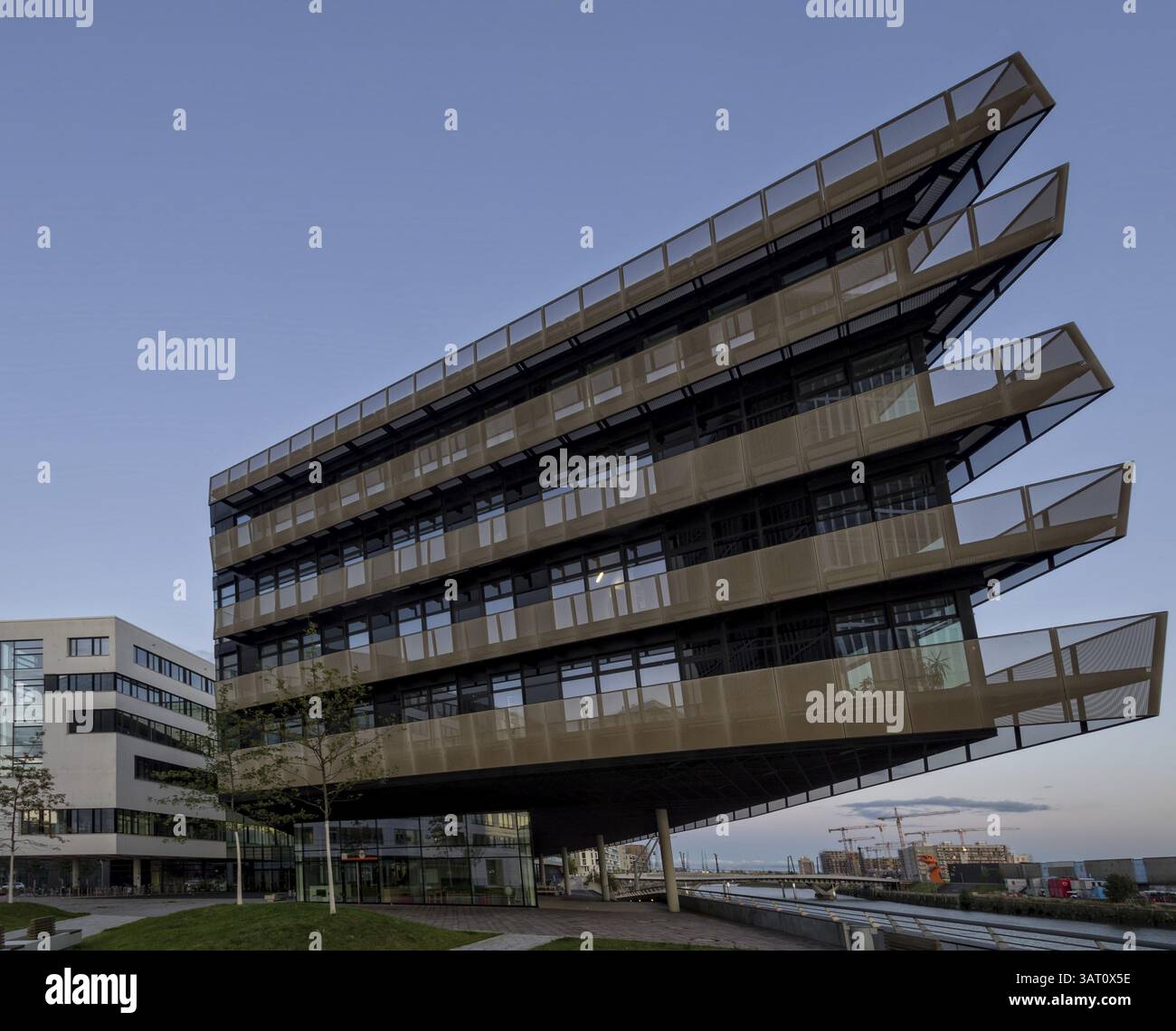 Modern architecture buildings in harbour city Stock Photo - Alamy