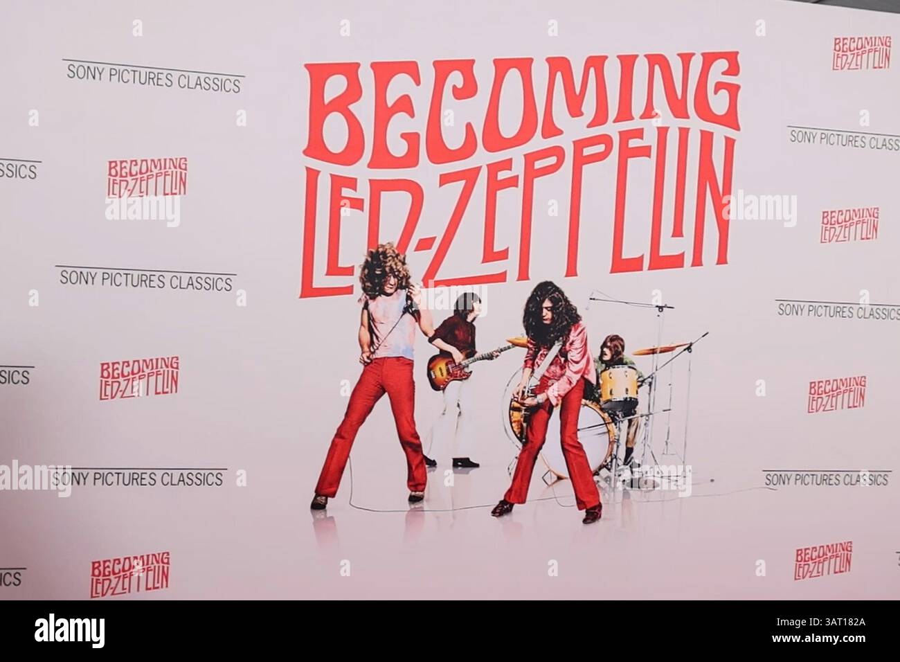 LOS ANGELES - JAN 27: General Atmosphere at the Becoming Led Zeppelin ...