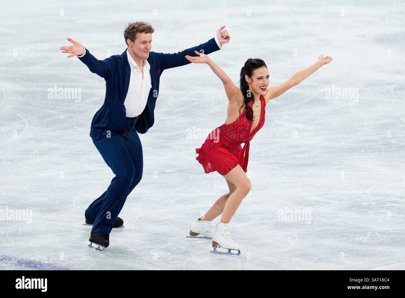 Tokyo, Japan. 17th Apr, 2025. Madison Chock & Evan Bates (USA) Figure ...
