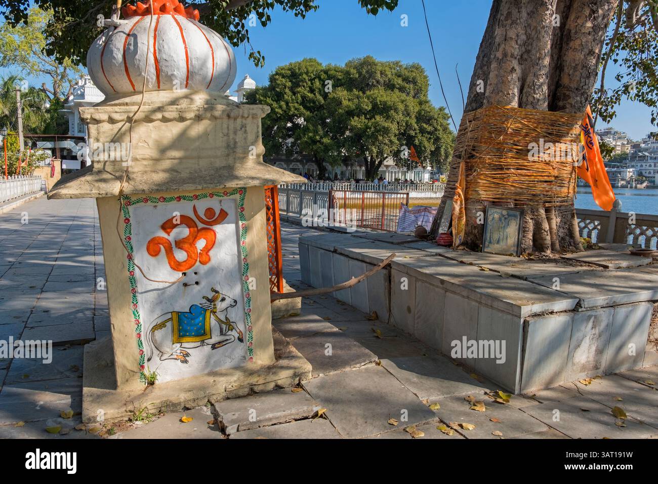 Hindu shrine Ambrai Ghat Udaipur Rajasthan India Stock Photo - Alamy