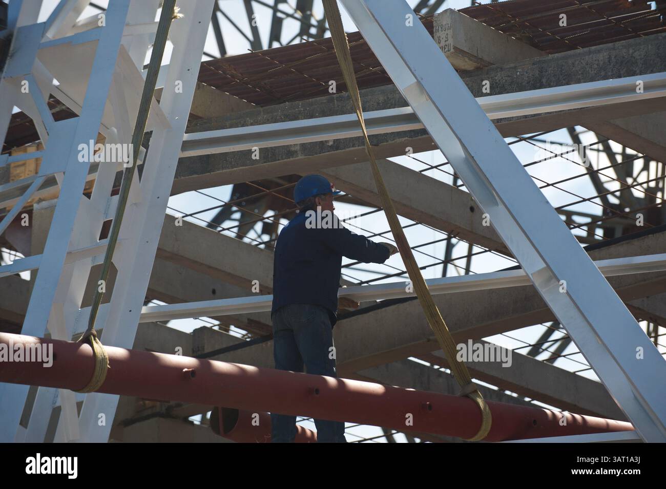 Workers are repairing the power grid Stock Photo - Alamy