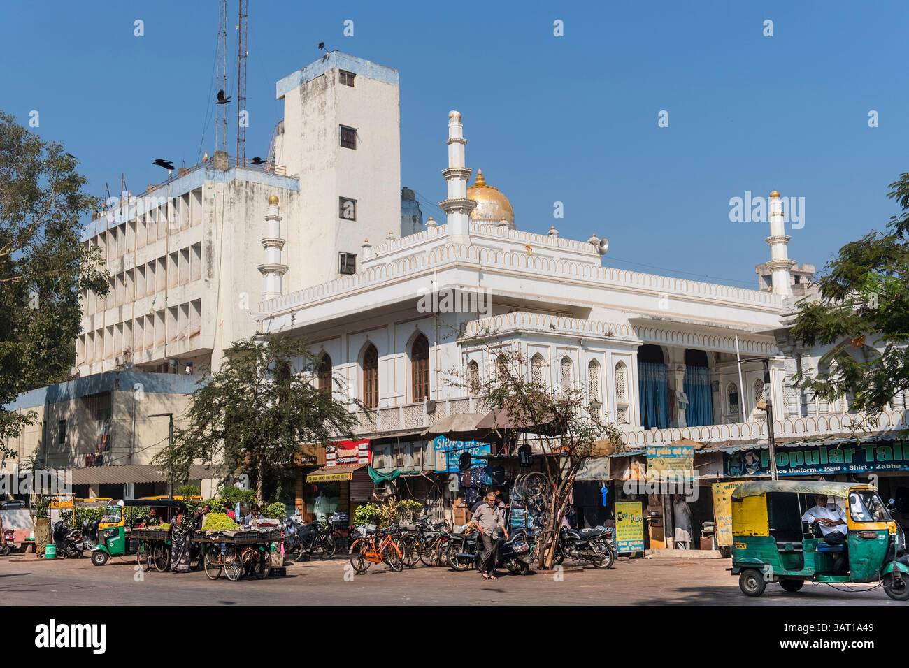 Street scene Ahmedabad Gujarat India Stock Photo - Alamy