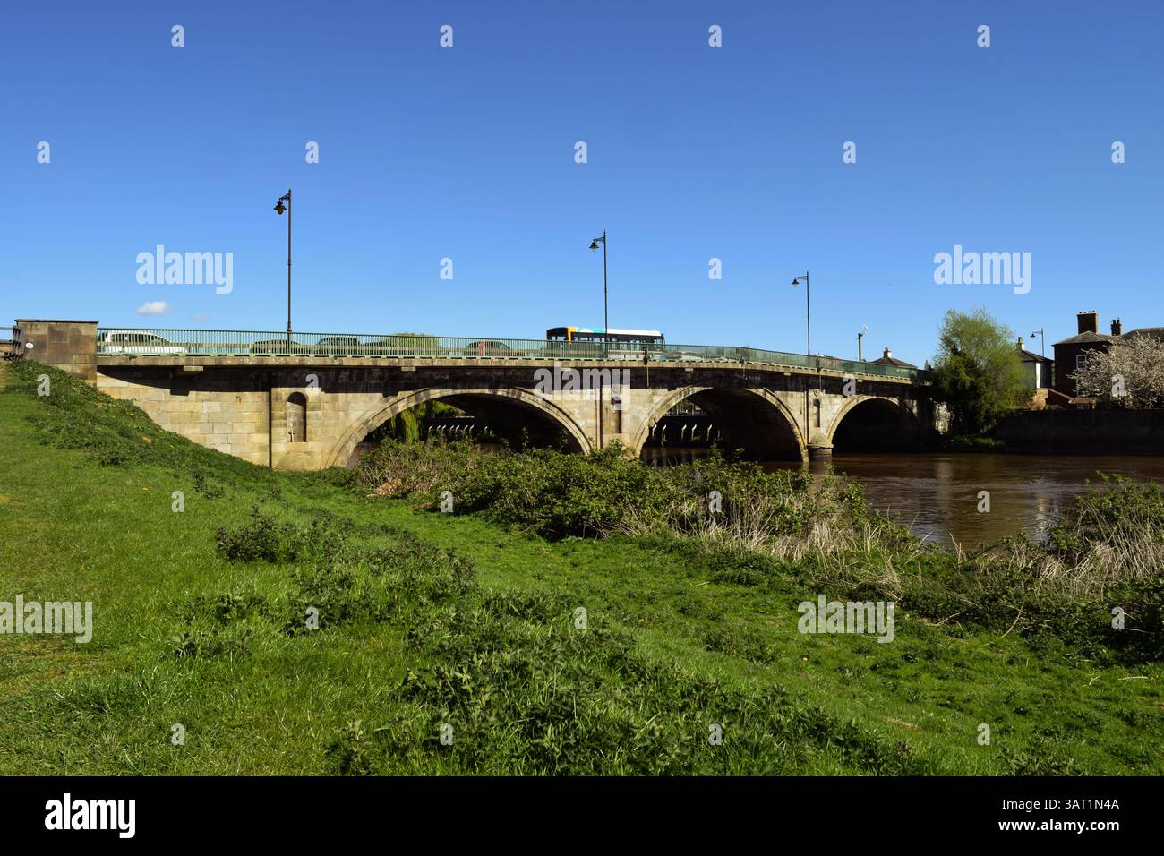 18th century bridges in england hi-res stock photography and images - Alamy