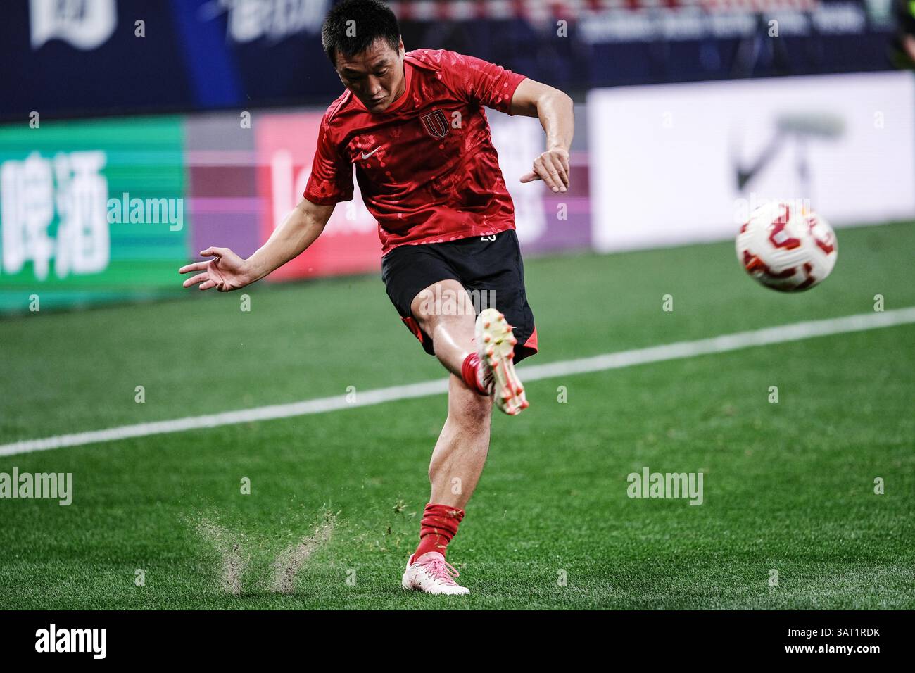 Chengdu Rongcheng Football Club 1-1 draw Yunnan Yukun Football Club at ...