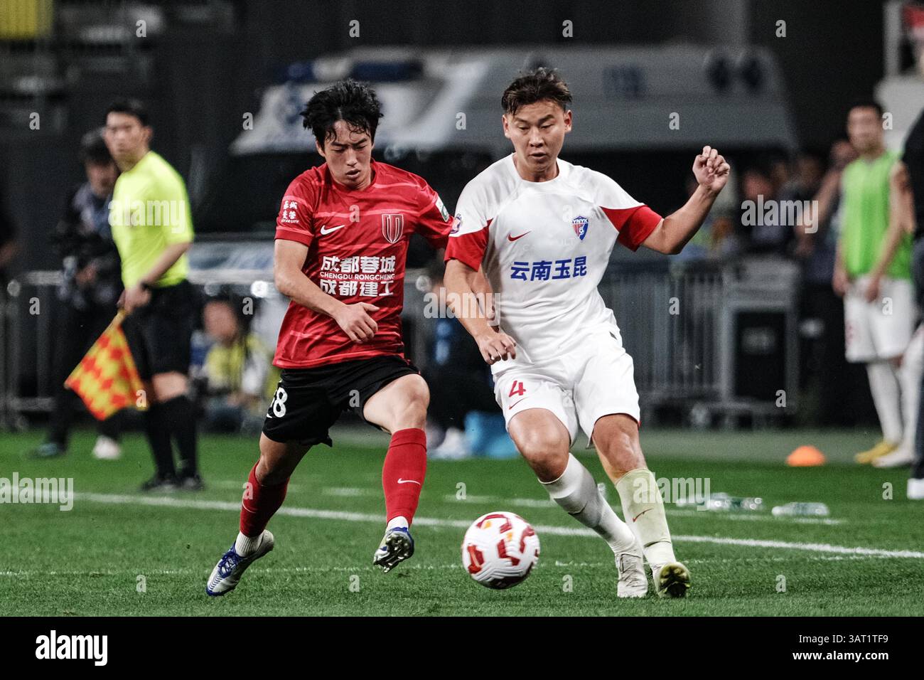 Chengdu Rongcheng Football Club 1-1 draw Yunnan Yukun Football Club at ...
