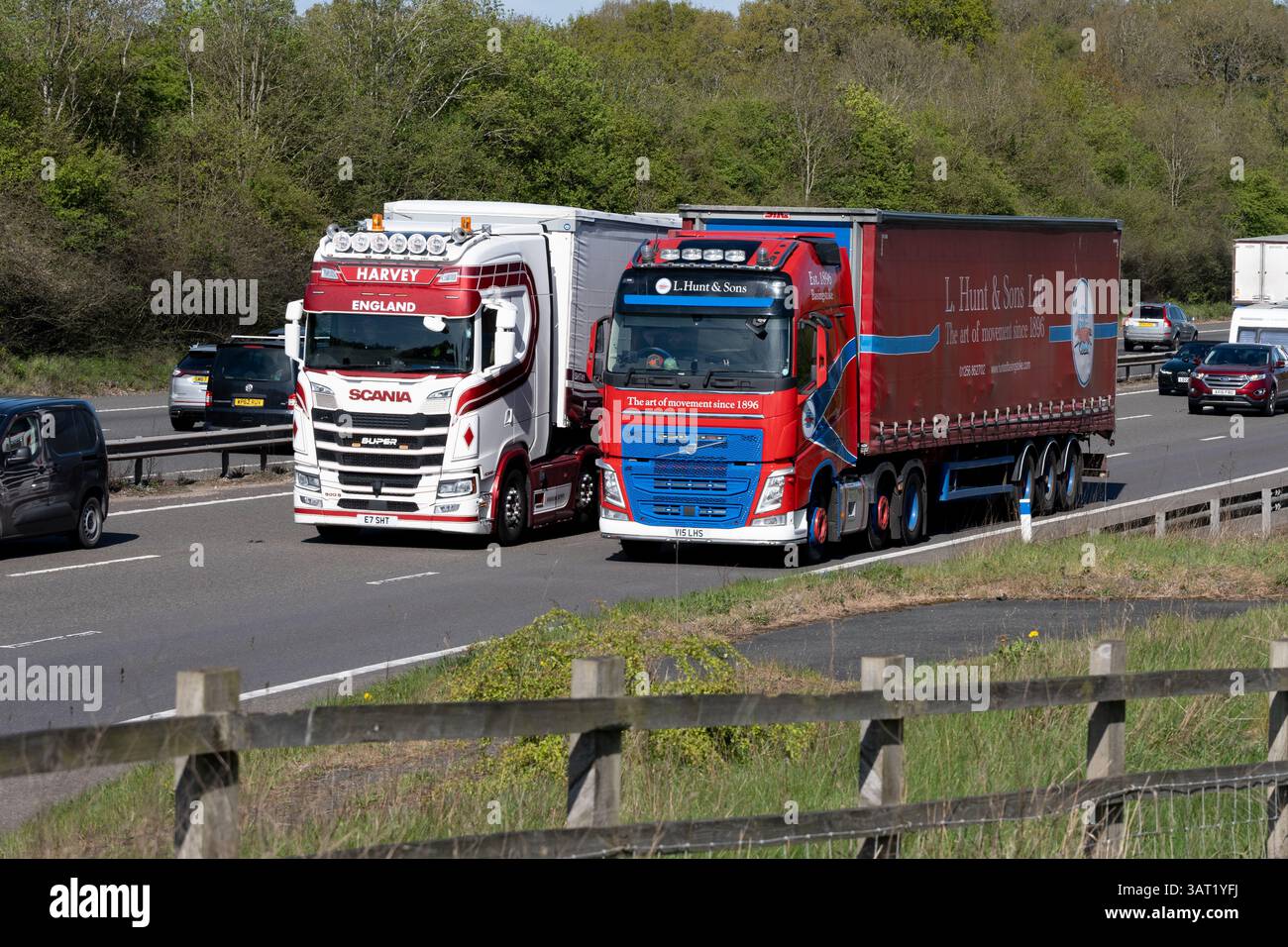 Lorries on the M40 motorway, Warwickshire, UK Stock Photo - Alamy
