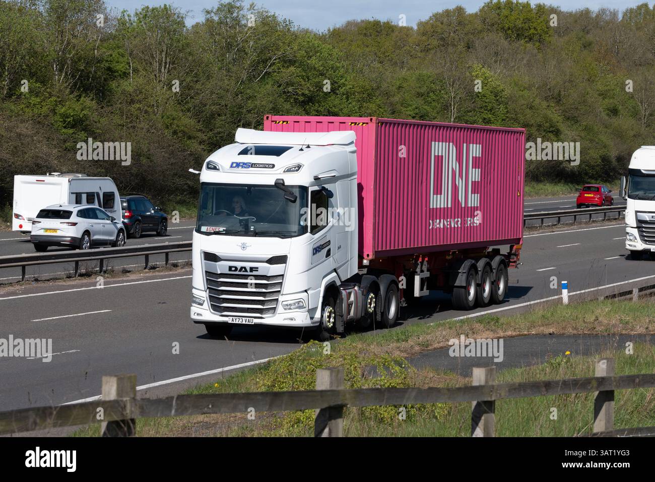 DRS Logistics lorry carrying a ONE shipping container on the M40 ...