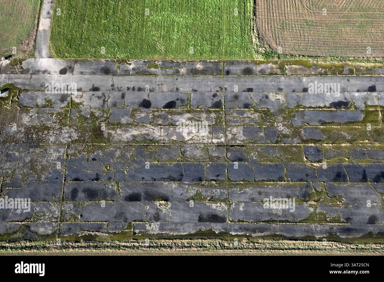 WW2 Military Architecture, Former RAF Wombleton runway, WW2 bomber ...