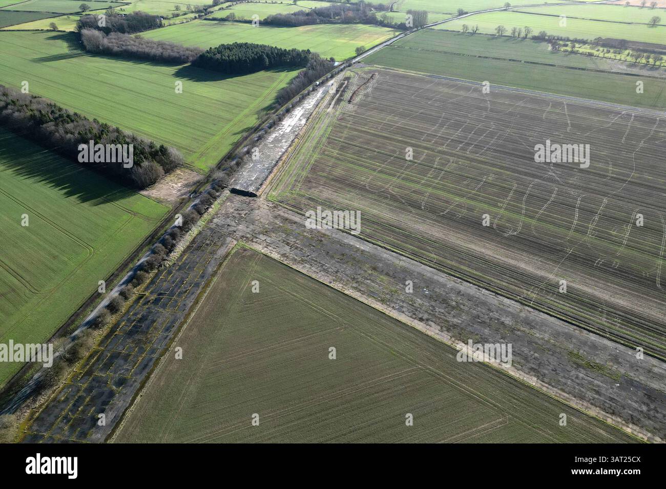 WW2 Military Architecture, Former RAF Wombleton runway, WW2 bomber ...