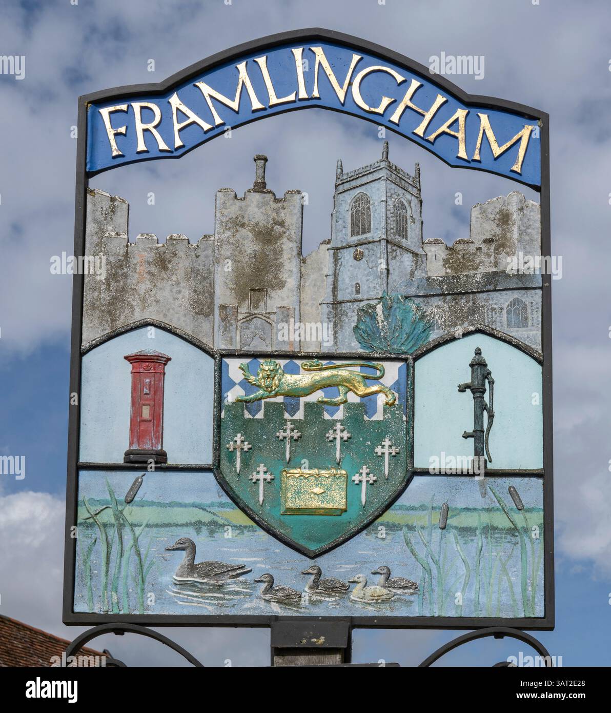 Town name sign at Framlingham, Suffolk, East Anglia, England, UK Stock ...