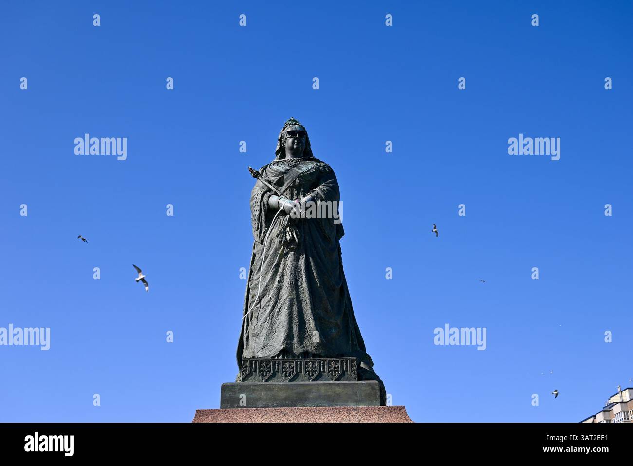 the statue of queen victoria in warrior square st leonards hastings ...
