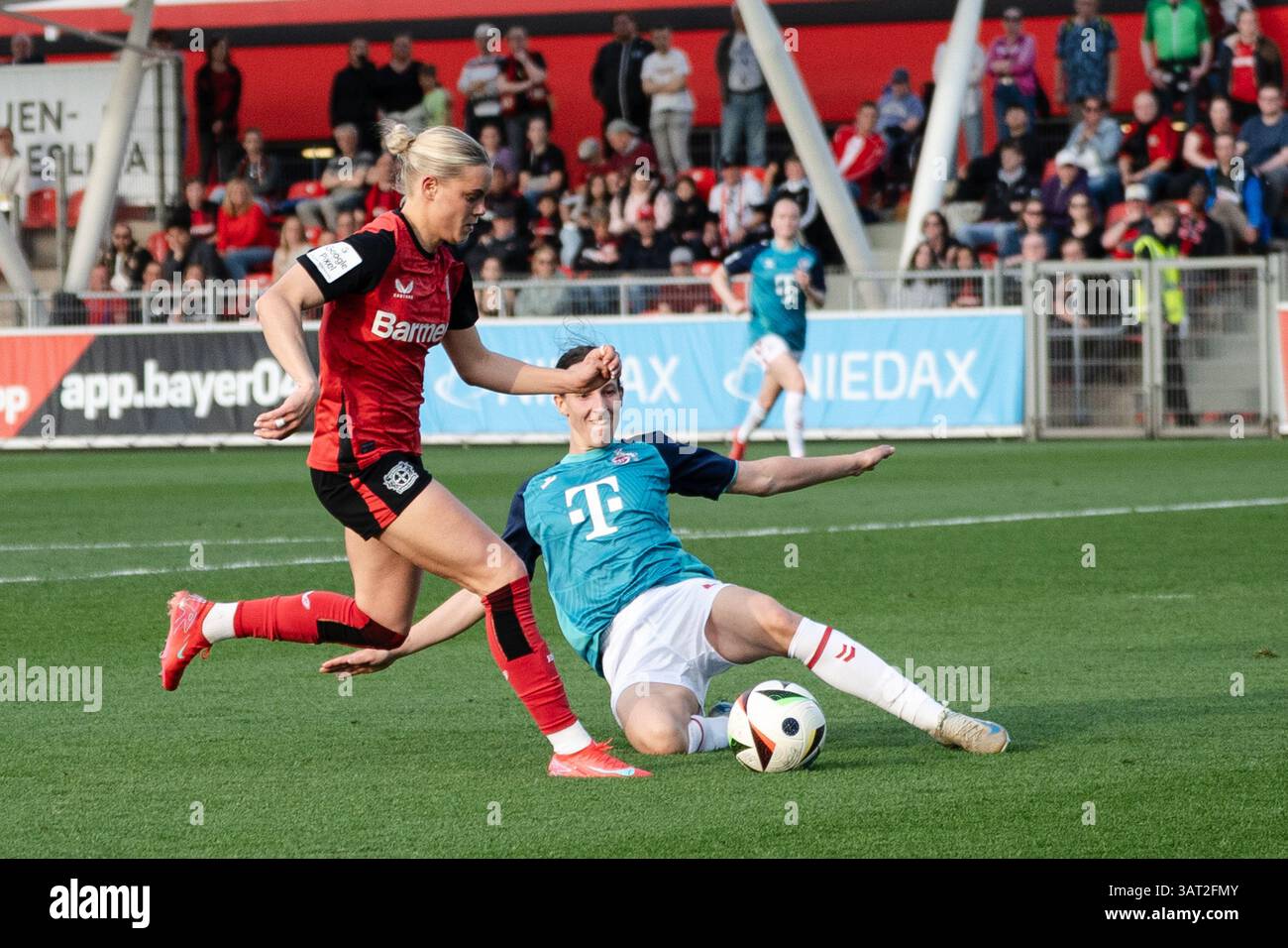 Leverkusen, Germany. 14th Apr, 2025. Cornelia Kramer (Bayer Leverkusen ...
