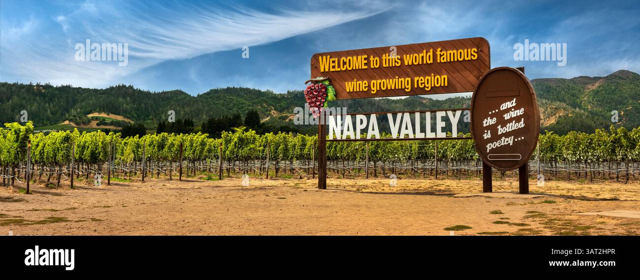 Welcome to Napa Valley wine country entrance sign by a vineyard Stock ...