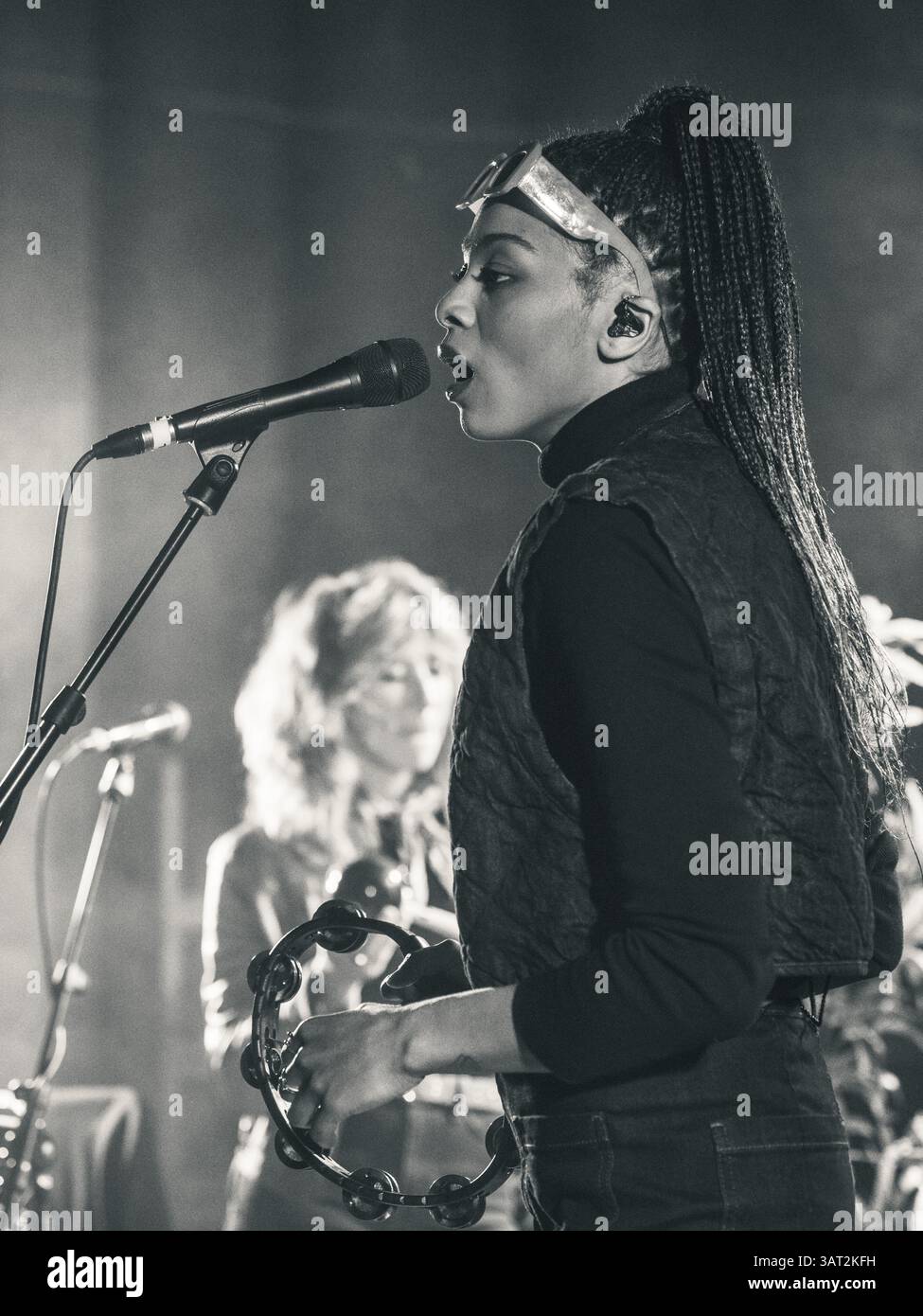 Sheffield, Yorkshire, UK. 17th Apr 2025. Singer and songwriter Brooke ...