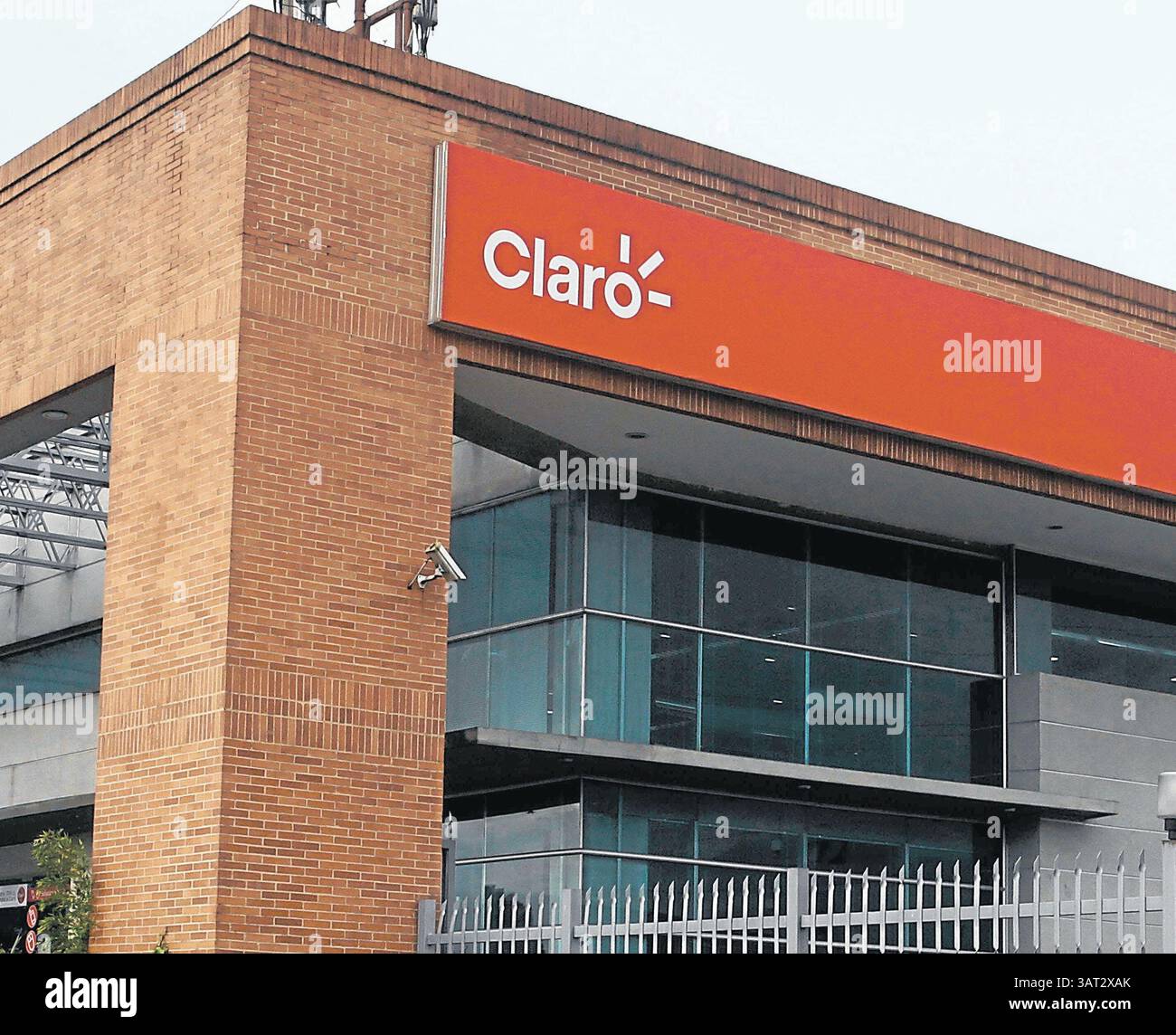Empresa nacional de telecomunicaciones hi-res stock photography and ...
