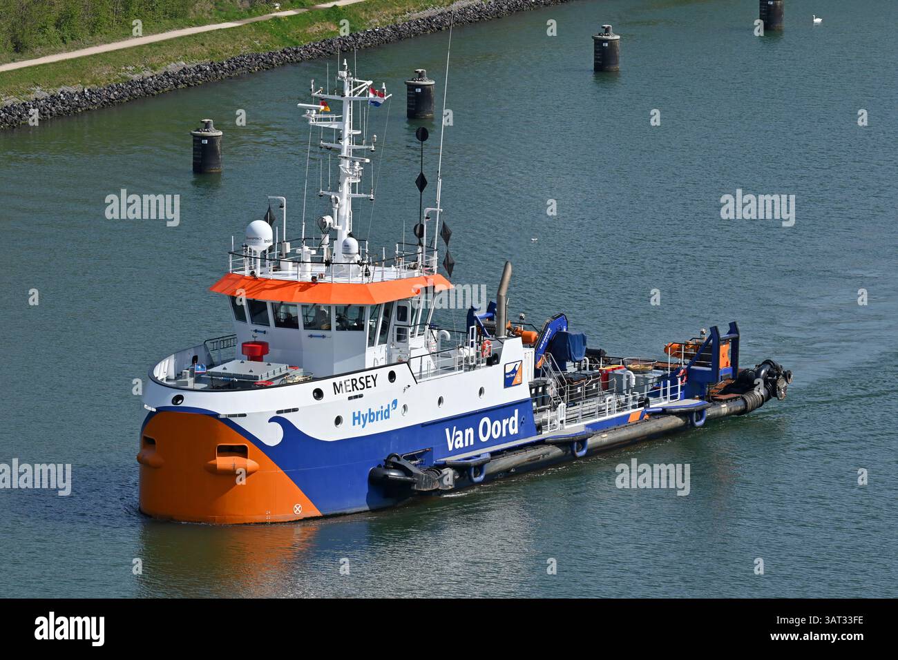 Water Injection Dredger MERSEY operating at the Kiel Canal Stock Photo ...