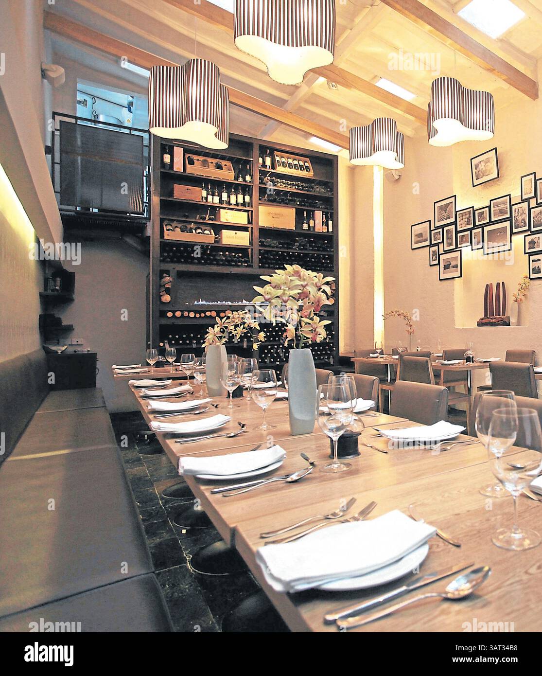 July 17, 2013 - Colombia - Ambiente de Piola, en el parque de la 93 ...