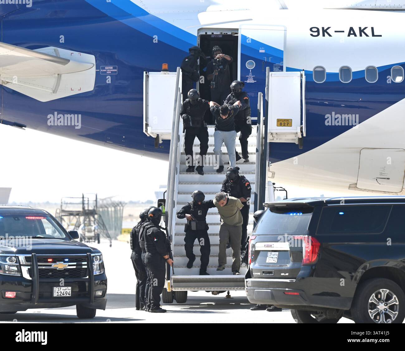 Farwaniya Governorate, Kuwait. 17th Apr, 2025. Special forces ...