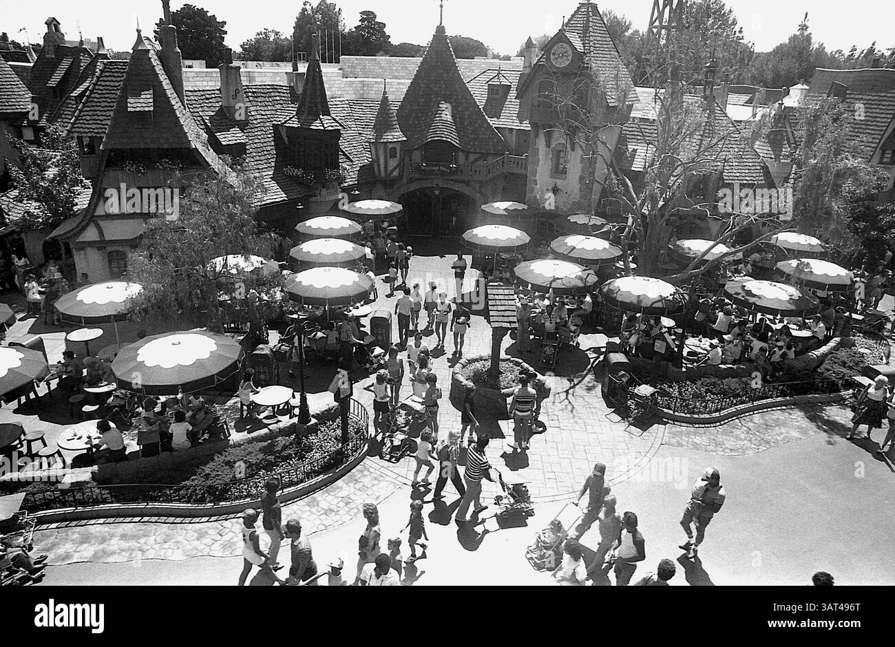 Disneyland 1980 Black and White Stock Photos & Images - Alamy