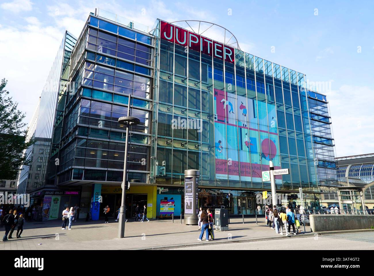 Aussenansicht Tag Das Jupiter wird zum Ende des Monats Geschlossen. Das ...