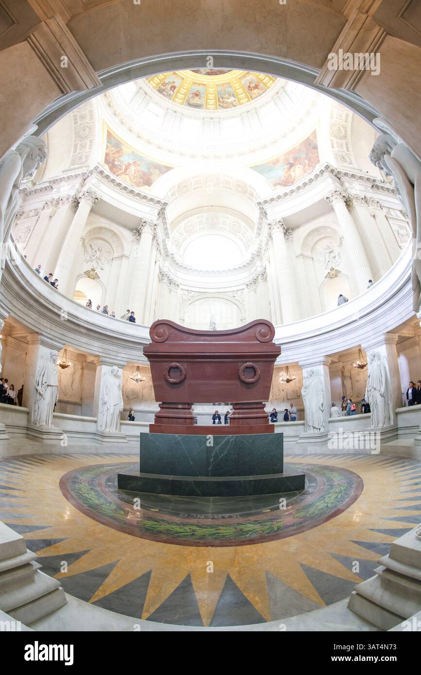 HOTEL DES INVALIDES PARIS Stock Photo - Alamy