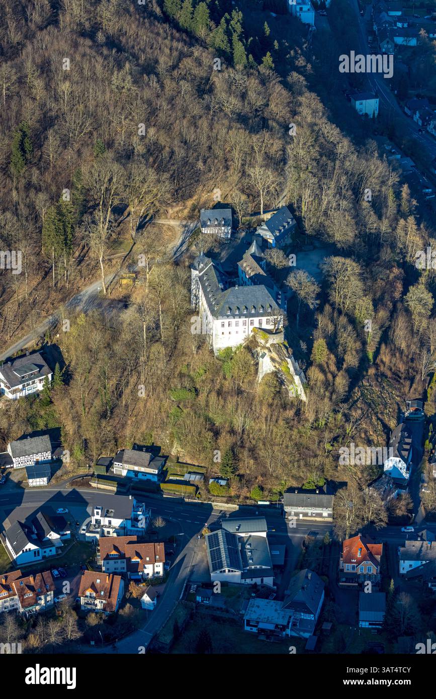 Luftbild, Burg Bilstein, Jugendherberge und historische ...